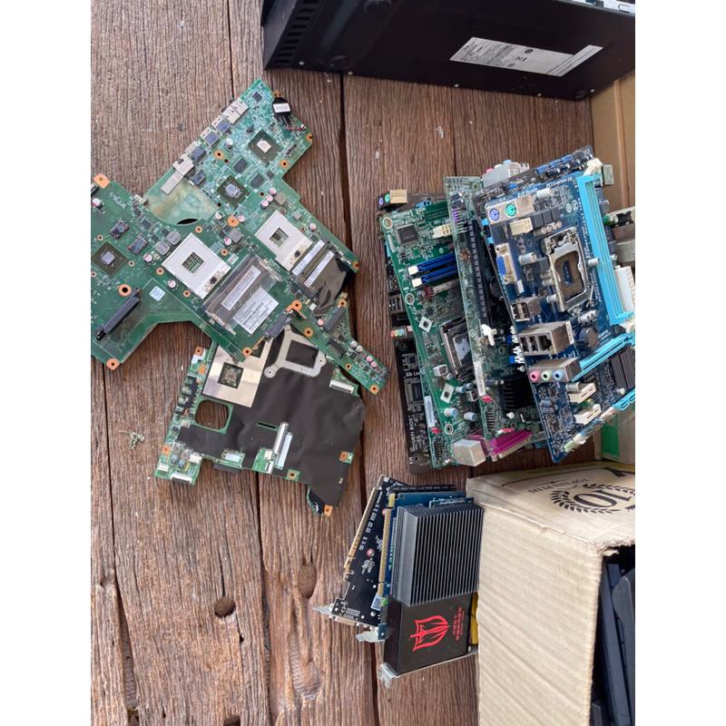 spoiled / faulty / rosak graphic card laptop desktop mobo motherboard ...