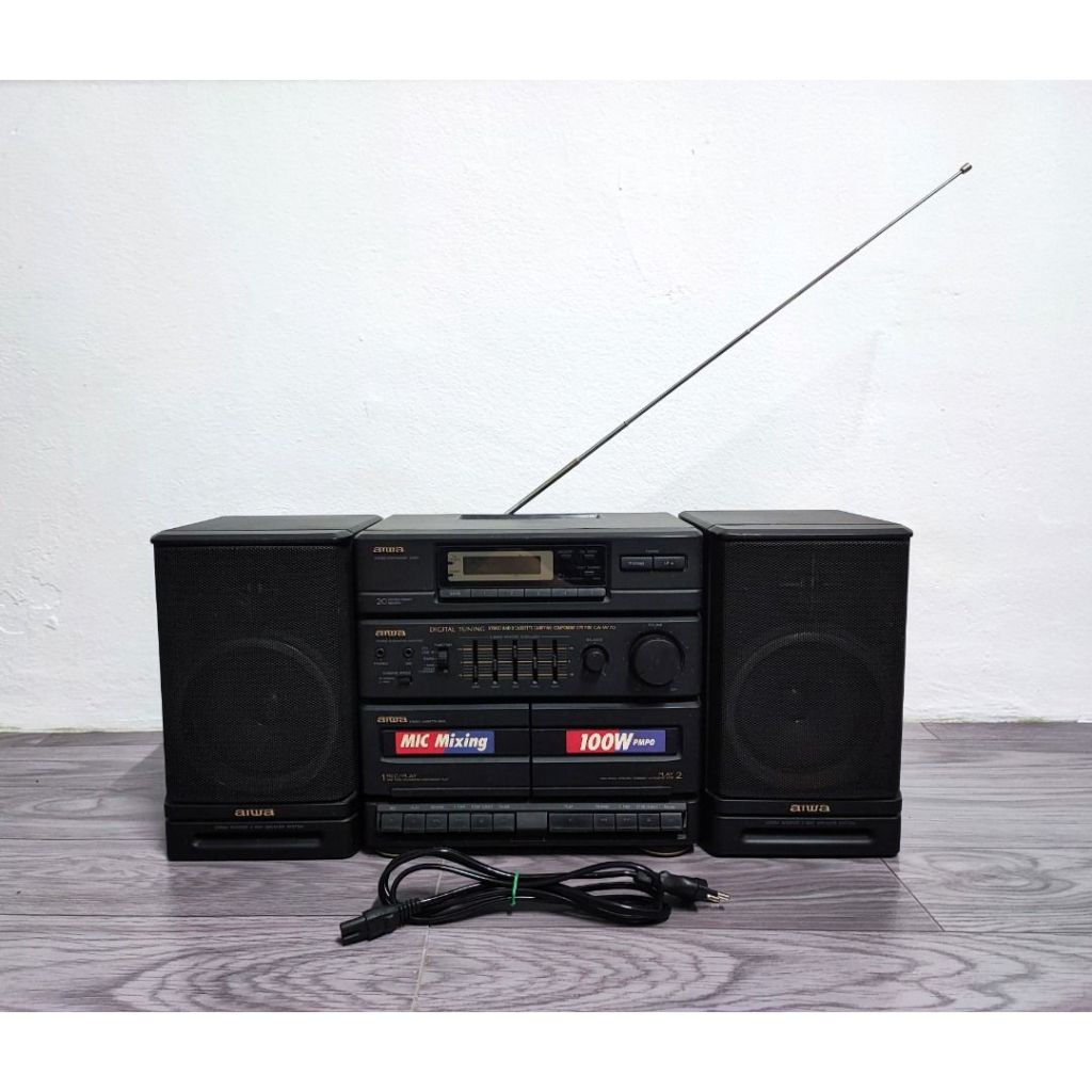 AIWA stereo synthesizer Tuner Cassette Deck Model CA-W70H, 2 Cassettes ...