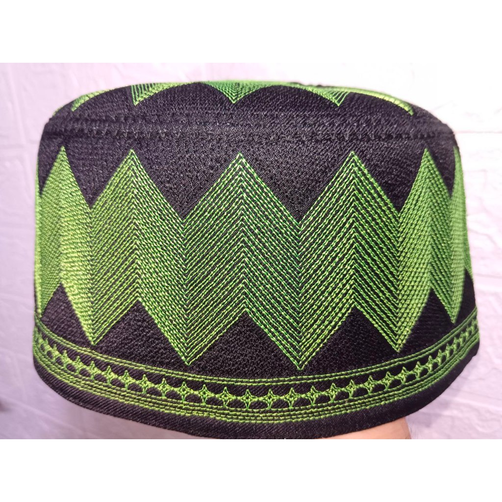 Kopiah Tinggi Hitam Bercorak Warna | Shopee Malaysia