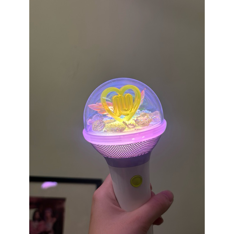 IU decoration lightstick cardholder keychain李知恩IU韩系闪亮贴纸咕盘咕卡钥匙扣cute ...