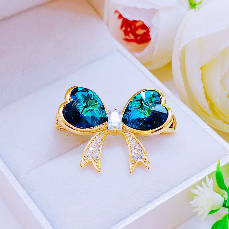 VIKI BROOCH *MADE WITH THE BEST EUROPEAN CRYSTALS | Shopee Malaysia