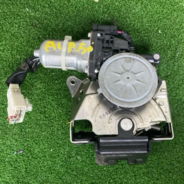 Original Toyota Estima ACR50 Rear Bonet Lock (Power Boot Model ...