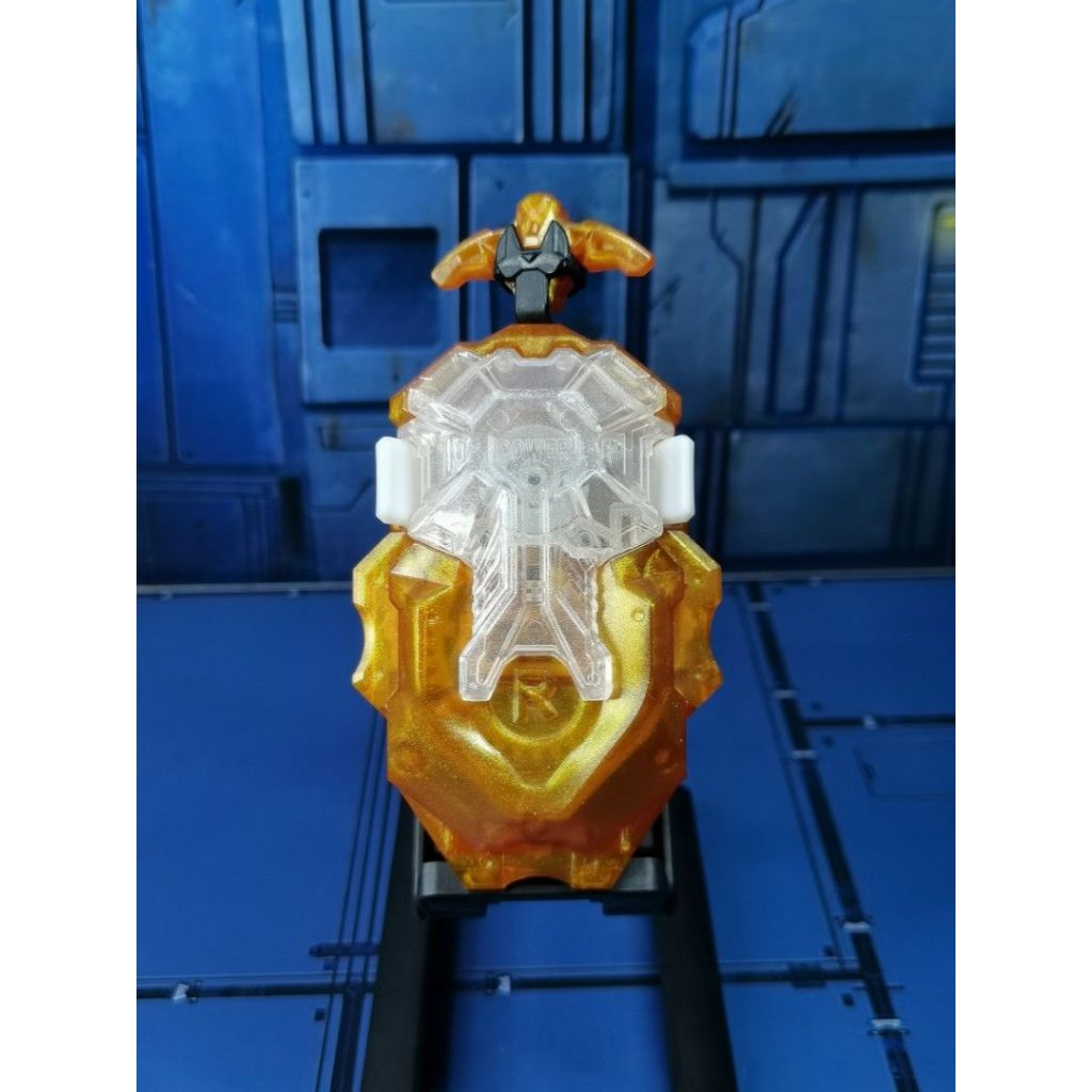 Beyblade DB Full Custom Power Launcher Gold | Shopee Malaysia