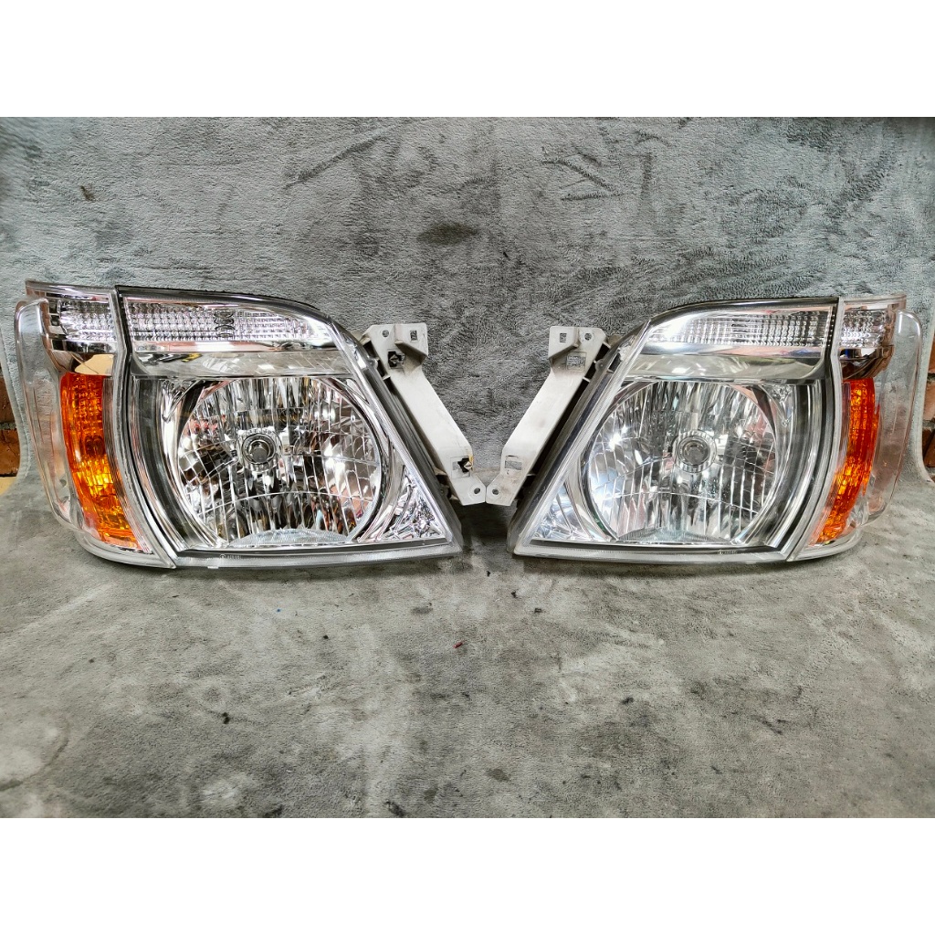 ORIGINAL JAPAN Nissan Urvan Caravan E25 2005-2011 Lampu Depan Front Headlights Lamps Lights With ...