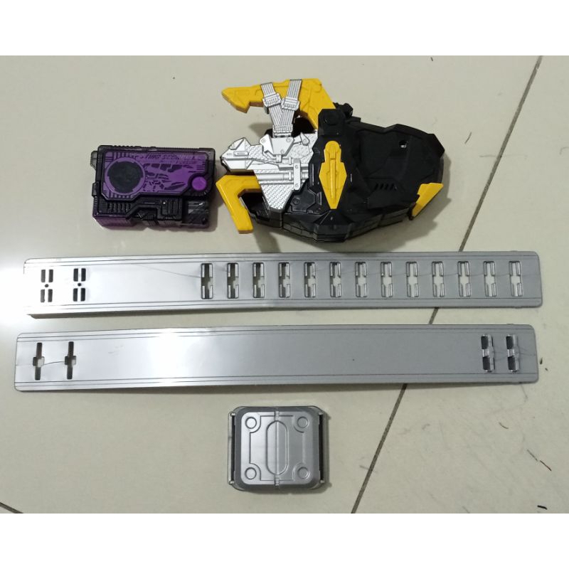 Bandai DX Kamen Rider Zero-One MetsubouJinrai Force Riser Driver ...