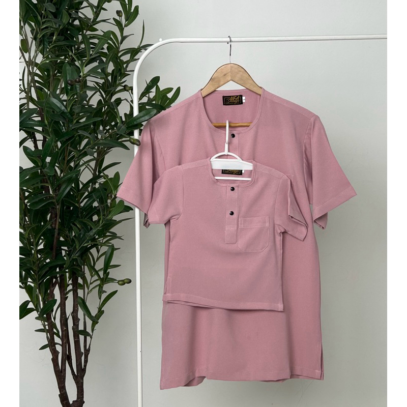 KURTA AMRU ANAK BAPA. KURTA SEDONDON. KURTA RAYA 2025. KURTA LENGAN ...