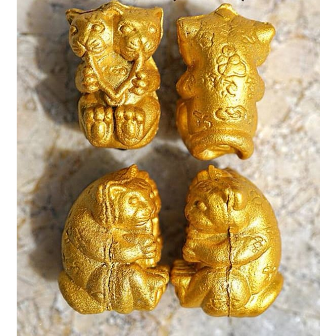 Polycephalic Lukkrok Cat (Holy Twin Cat) 双头路过猫 By Phra Aj O | Shopee ...