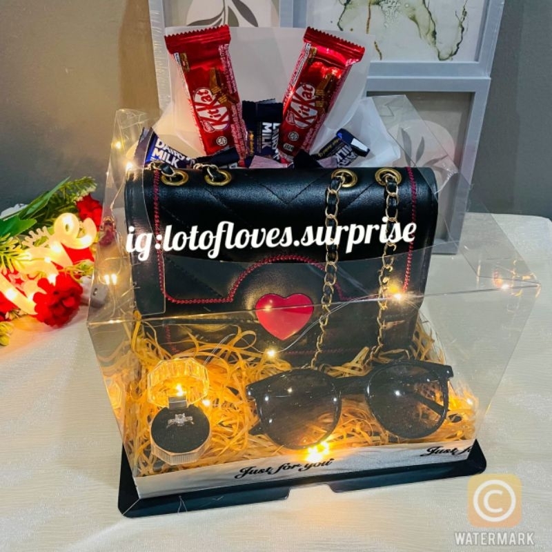 HADIAH PEREMPUAN GIRLFRIEND CONVOCATION ANNIVERSARY FAREWELL KAHWIN ...