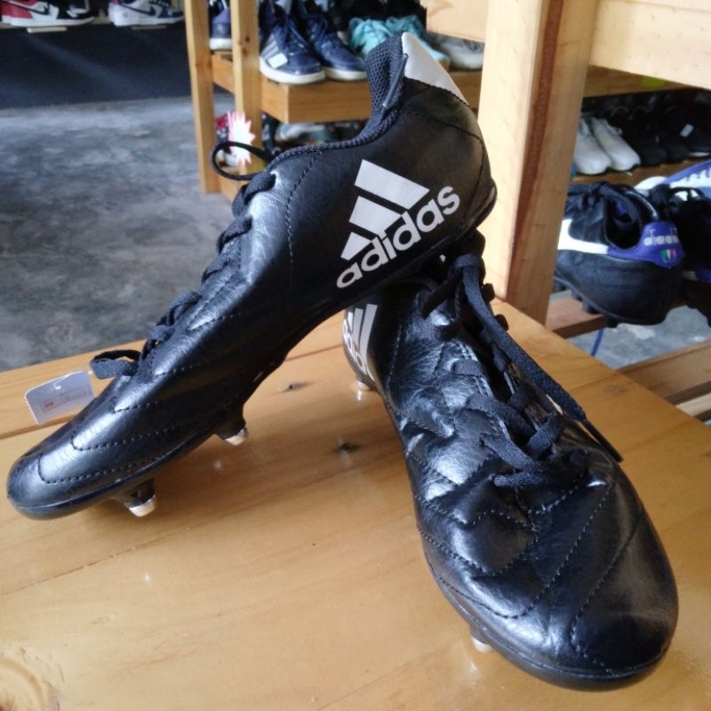 KASUT BOLA REMAJA (23CM)KASUT BUNDLE | Shopee Malaysia