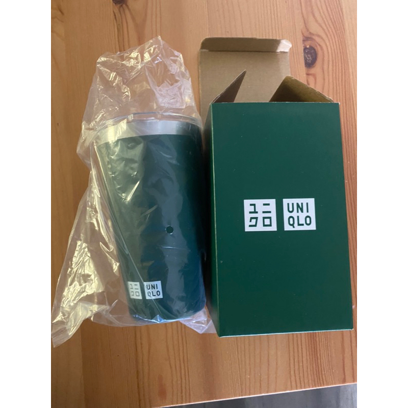 UNIQLO Green Tumblr Edition | Shopee Malaysia