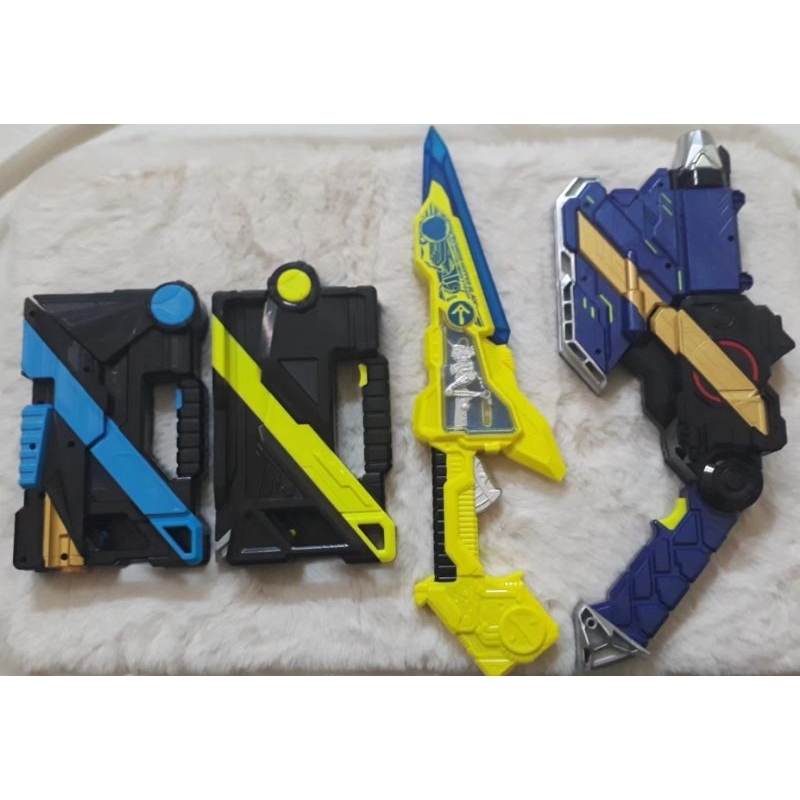 BANDAI DX KAMEN RIDER ZERO ONE WEAPONS (Kaman Rider ZERO-ONE) | Shopee ...