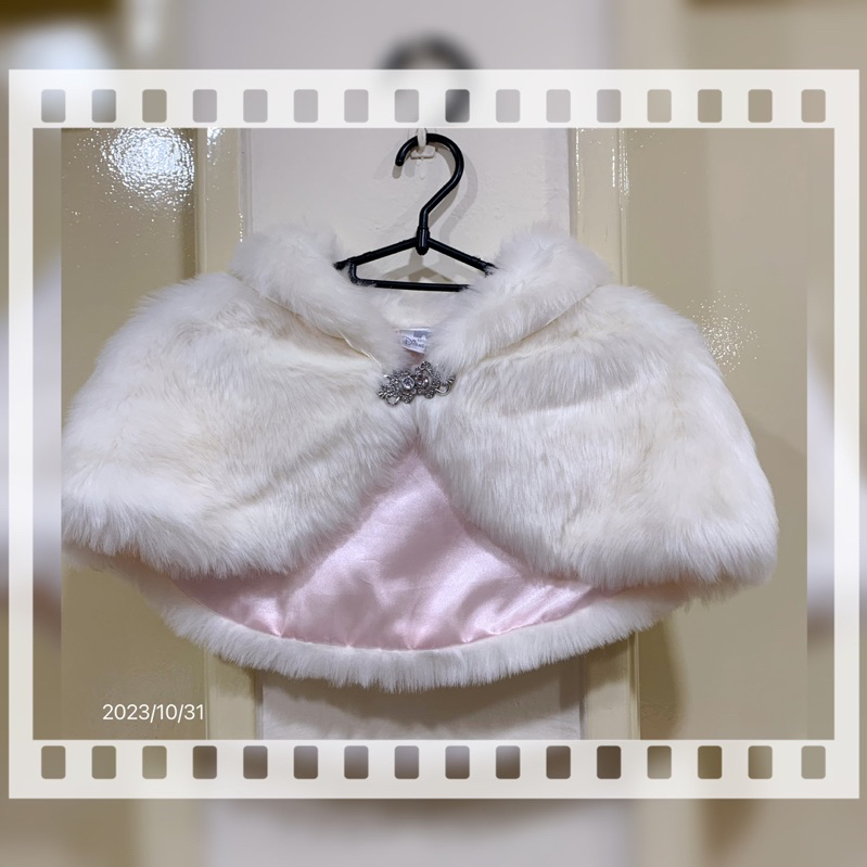 Disneyland Princess flurry cape good price | Shopee Malaysia