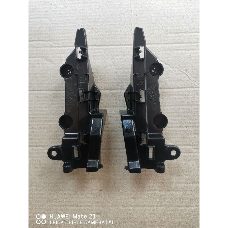 ORIGINAL Perodua Aruz Rear Bumper Bracket (52566-Bz040/52565-Bz040 ...