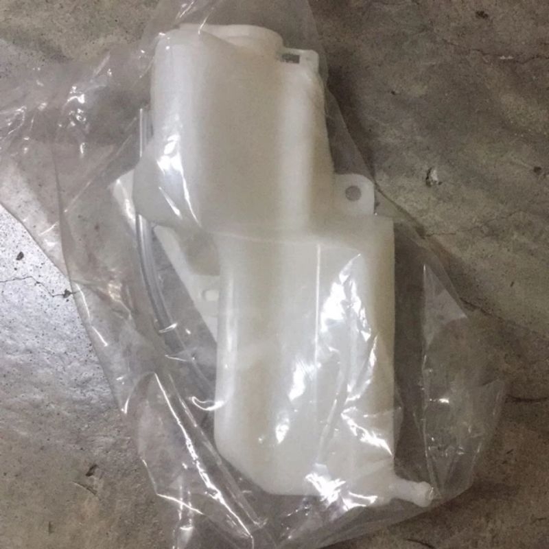 perodua kancil spare tank radiator tangki spare tank | Shopee Malaysia