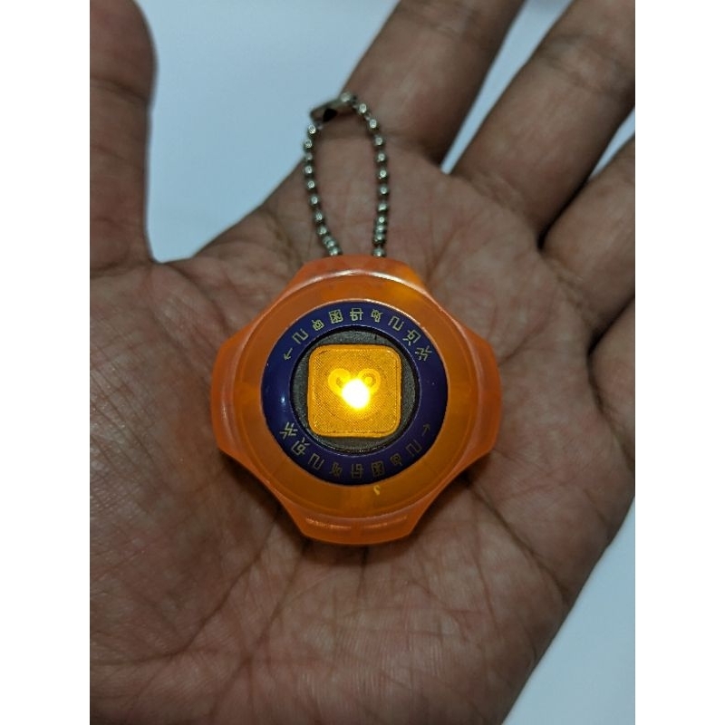 Digimon 2020 Digivice Light-Up Keychain Gachapon | Shopee Malaysia