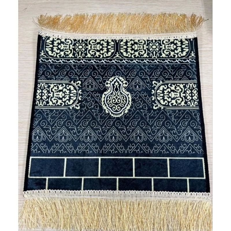 SEJADAH MUKA 3D VELVET SHINING (35x35cm) | Shopee Malaysia
