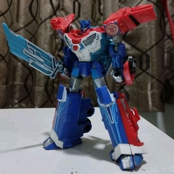 Transformers Robot in disguise 2015 Warrior class Power Surge Optimus ...