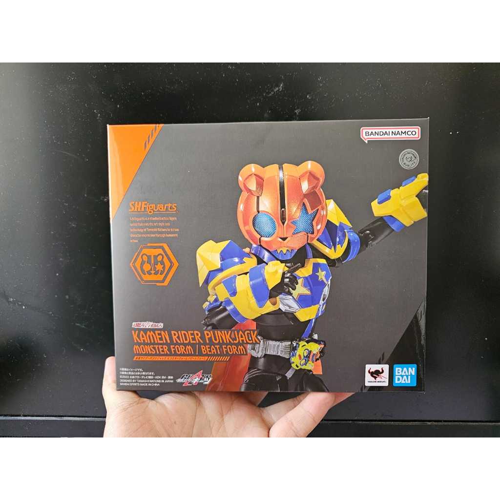 Ready Stock BANDAI S.H.Figuarts Kamen Rider Punkjack Monster Form/Beat ...
