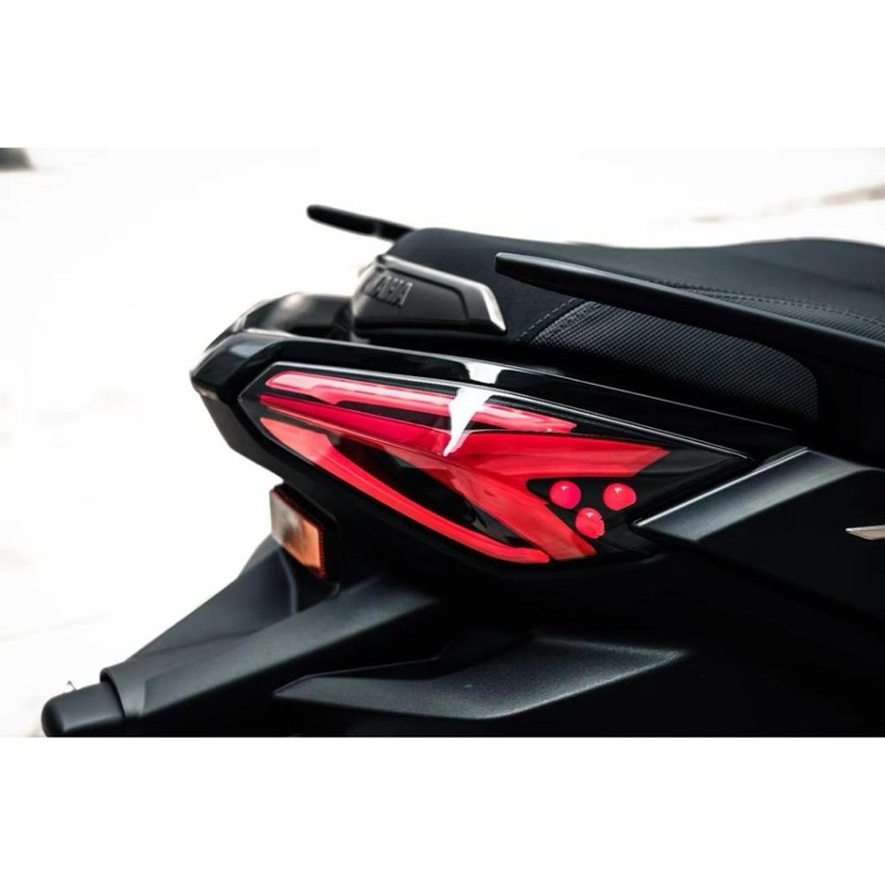 YAMAHA XAMX V2 TAIL LAMP LAMPU BELAKANG XMAX V2 LED TERBARU DESIGN ...