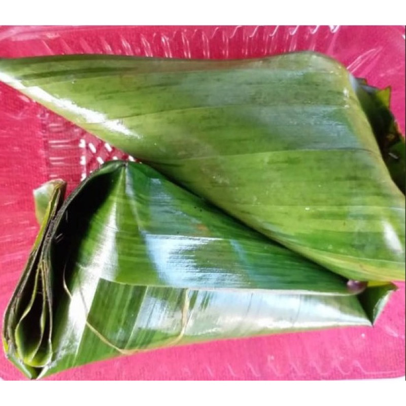 Klang Food Centre Kuih Koci 巴生小食馆三角椰丝糕 2 pieces 片 / pack 包 | Shopee ...