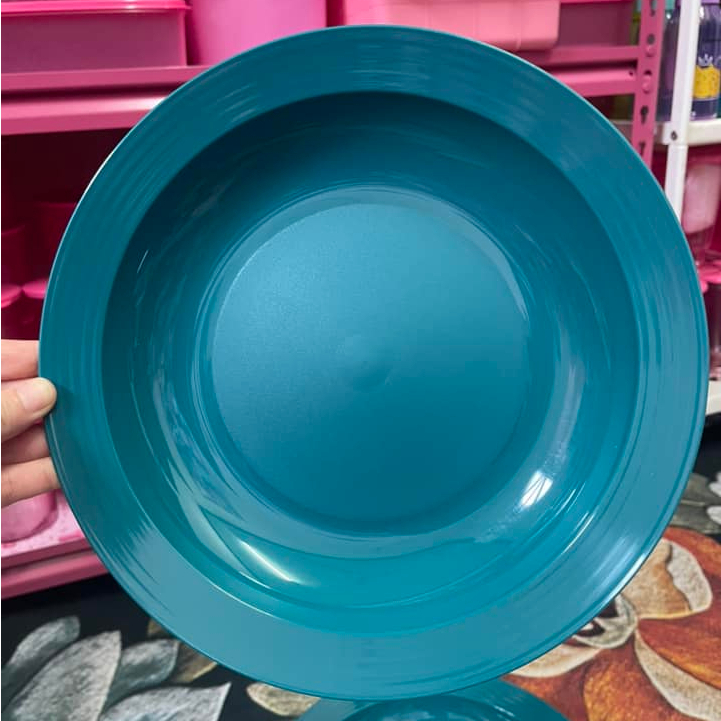 TUPPERWARE Gourmet Plate 550ml Green plates blossom plates green colour ...