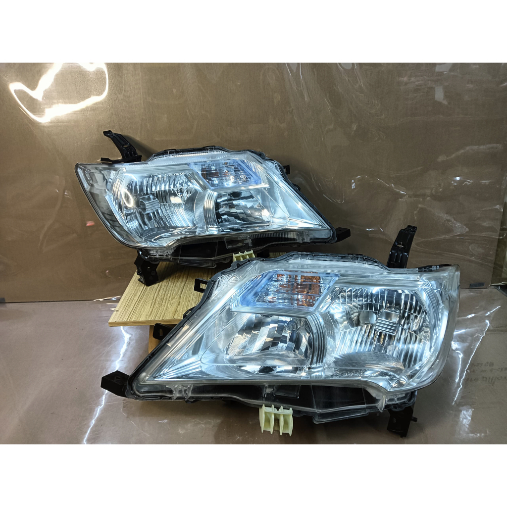 JDM Nissan Serena C26 Highway Star 2010-2013 Front HID Head Light Lamp ...
