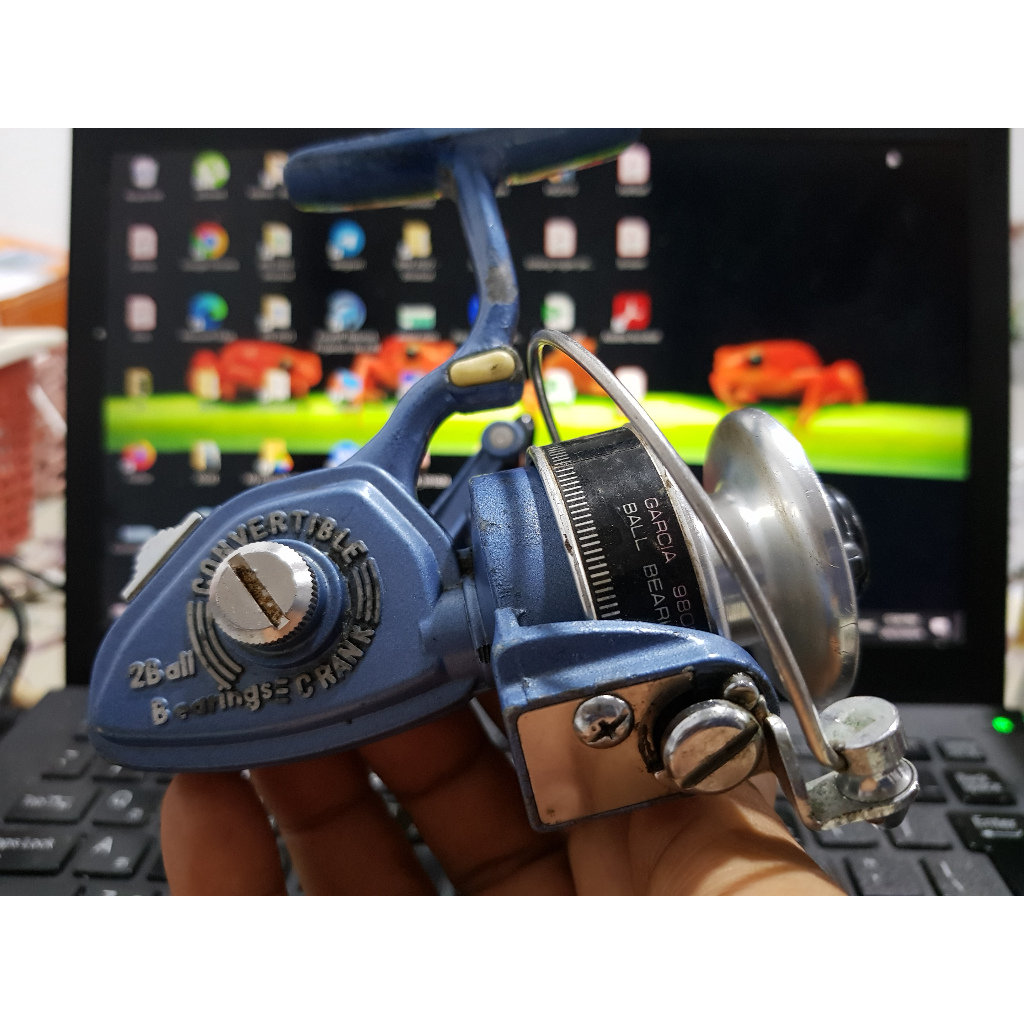 Japan Made Metal Body Shakespeare 2400 Vintage Fishing Reel in Mint ...