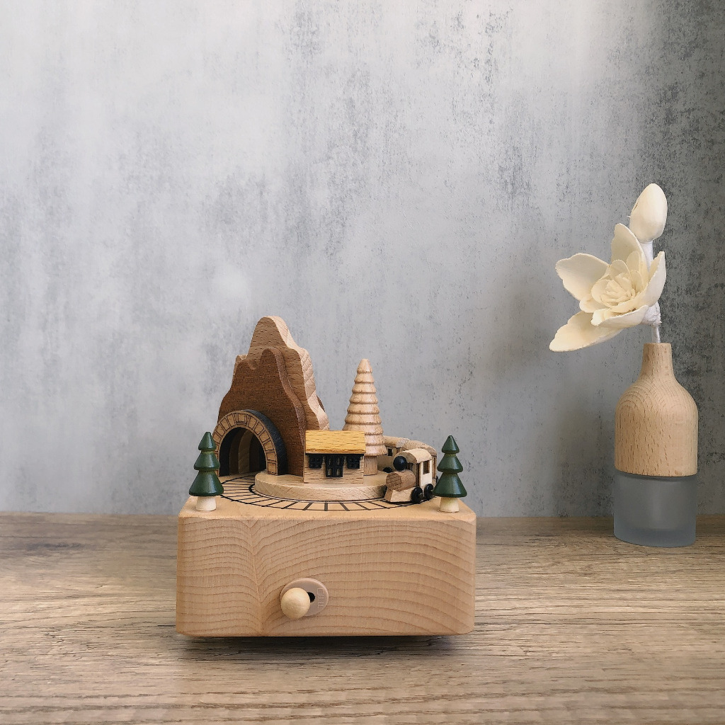 BS086 山洞 小火车 木制音乐盒 MOUNTAIN TUNNEL & TRAIN Wooden Music Box with Moving ...
