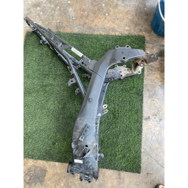 chassis body yamaha r15 ori motor | Shopee Malaysia