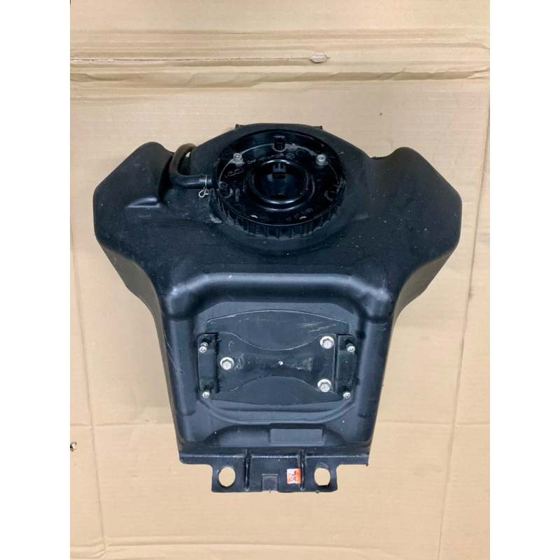 KTM DUKE390 KTM DUKE 390 (ORIGINAL) FUEL TANK+FUEL PUMP | Shopee Malaysia