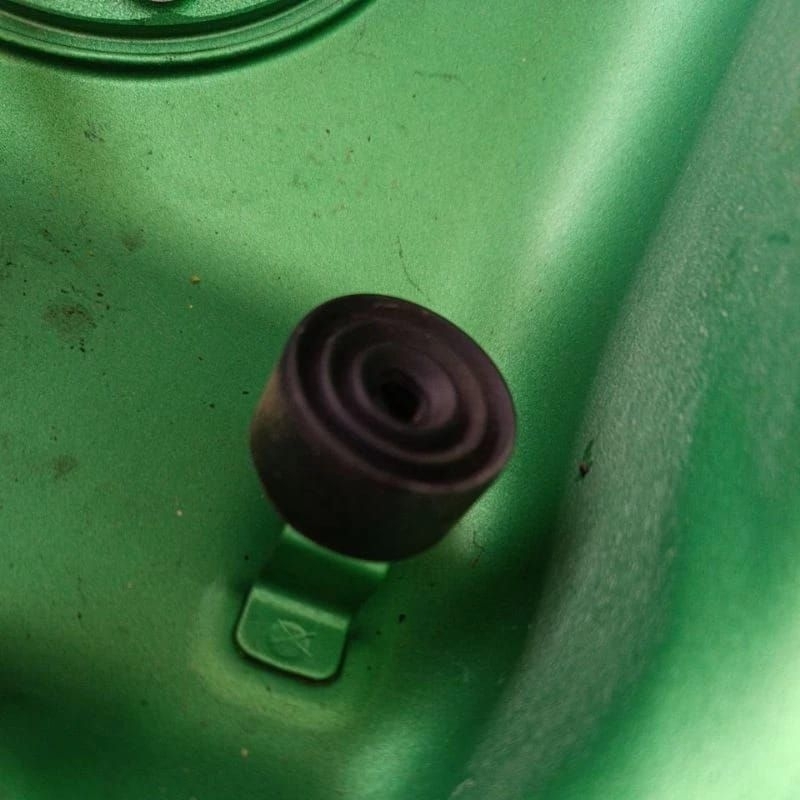 Kawasaki Z800 fuel tank rubber damper / damper getah tangki minyak ...