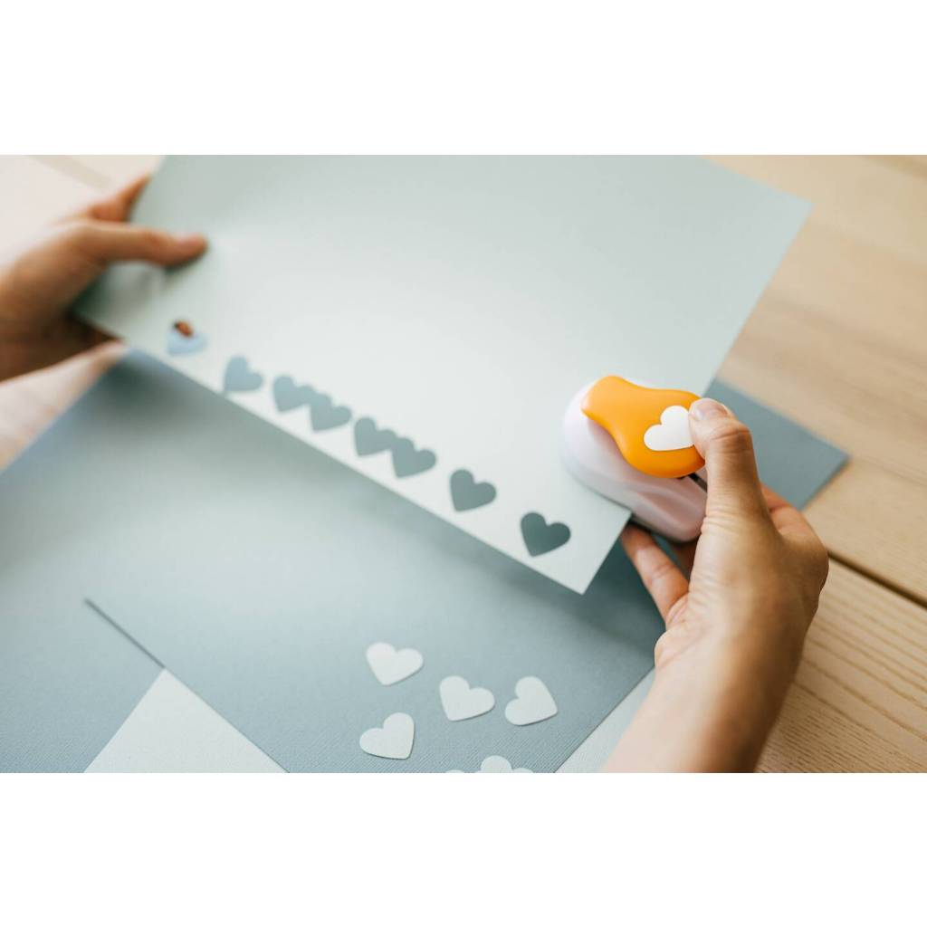 Fiskars Lever Punch M (1") - Butterfly/Circle/Star/Poppy/Flower/Heart ...