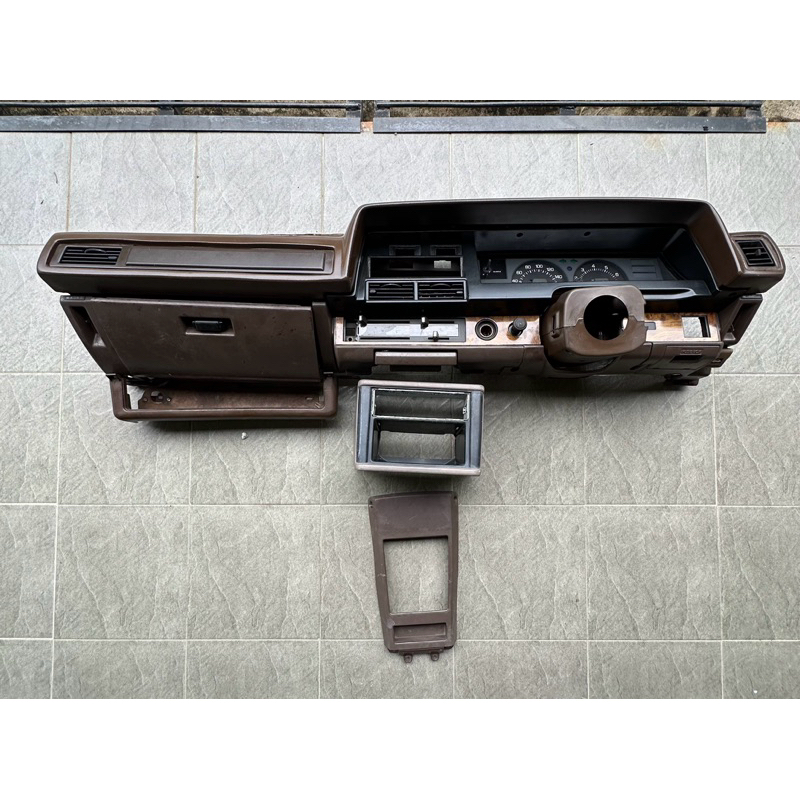 Toyota Corolla KE70 GL Dashboard Set | Shopee Malaysia