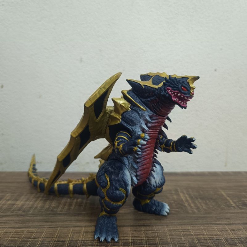 Sofubi Ultraman Gaia Kaiju King of Monster | Shopee Malaysia