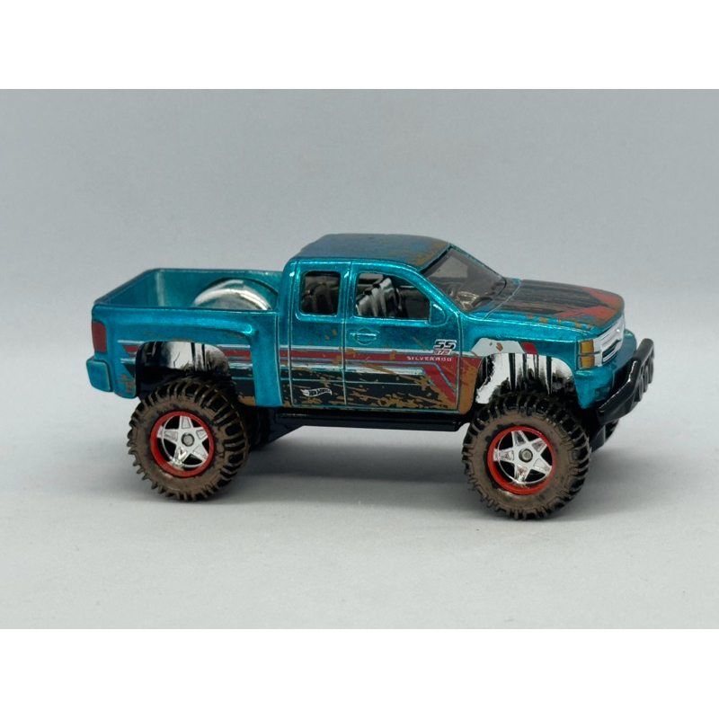 Hotwheels Chevy Silverado Off Road NFTG Garage Series 4. | Shopee Malaysia