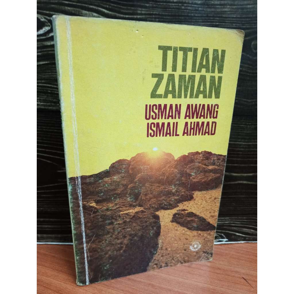 Titian Zaman - Usmang Awang , Ismail Ahmad. | Shopee Malaysia