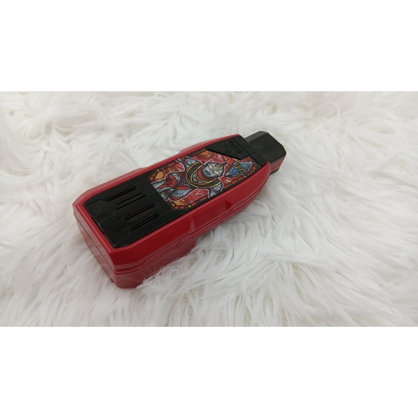 Ultraman Trigger_ DX Guts Hyper Key - Ultraman Gaia Key with BGM Sound ...