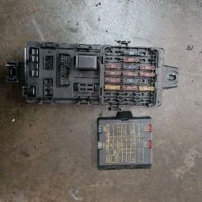 FUSE BOX DASHBOARD WIRA ORIGINAL (USED) | Shopee Malaysia