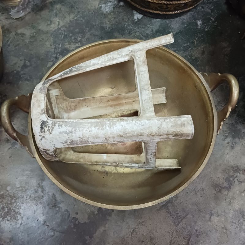 Kawah tembaga kuali tembaga besar kuali tembaga lama | Shopee Malaysia