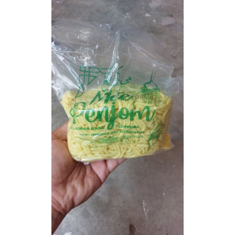 Mee Kuning Penjom Original Kuala Lipis Pahang Turun Termurun Diyakini Halal Keluaran Muslim ...