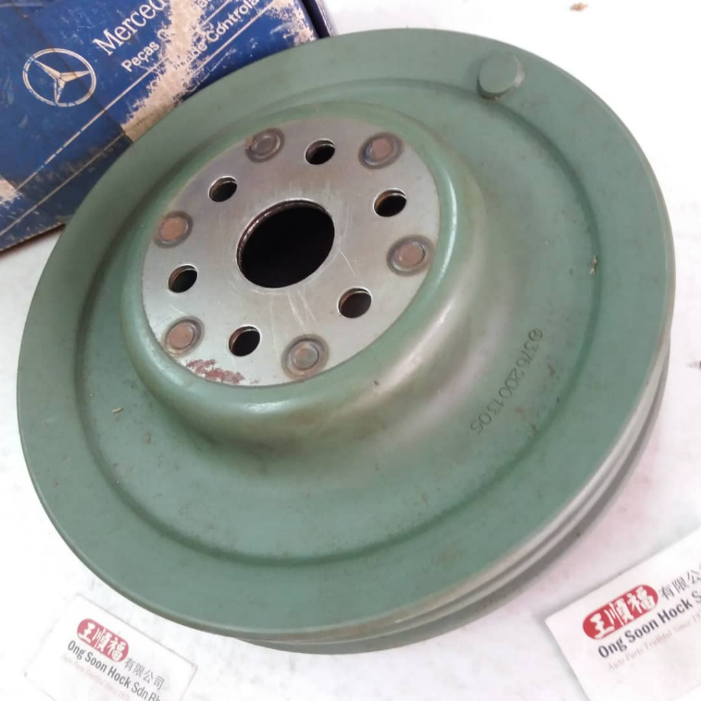 Pulley Water Pump Original Mercedes OM352 376 200 1305 lorry 1113 1313 ...
