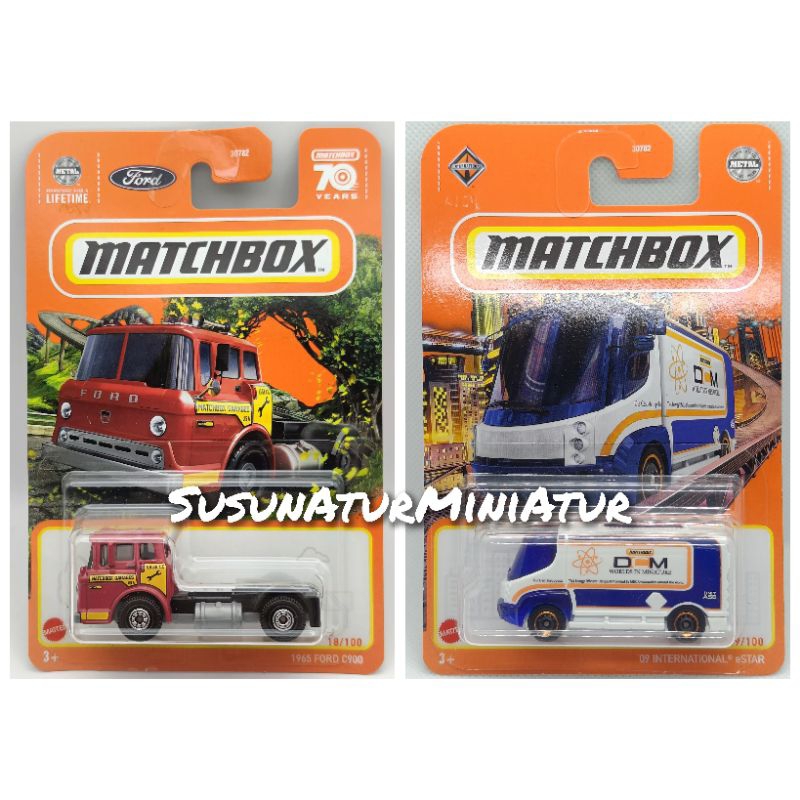 Matchbox 1965 Ford C900 , '09 International EStar (Card) 1:64 MBX 2021 ...