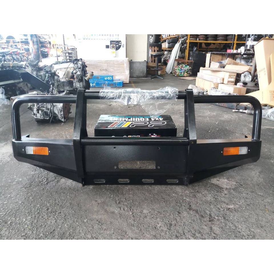 (READY STOCK)4x4 heavy duty front winch bull bar pajero vbody lc2 land ...