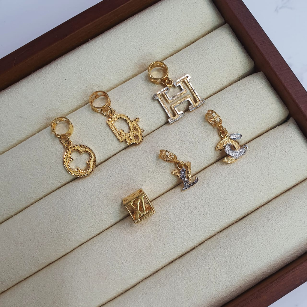 READY STOCK Pandora Charm Emas 916 Masdora Charm Gold Charm (Branded ...