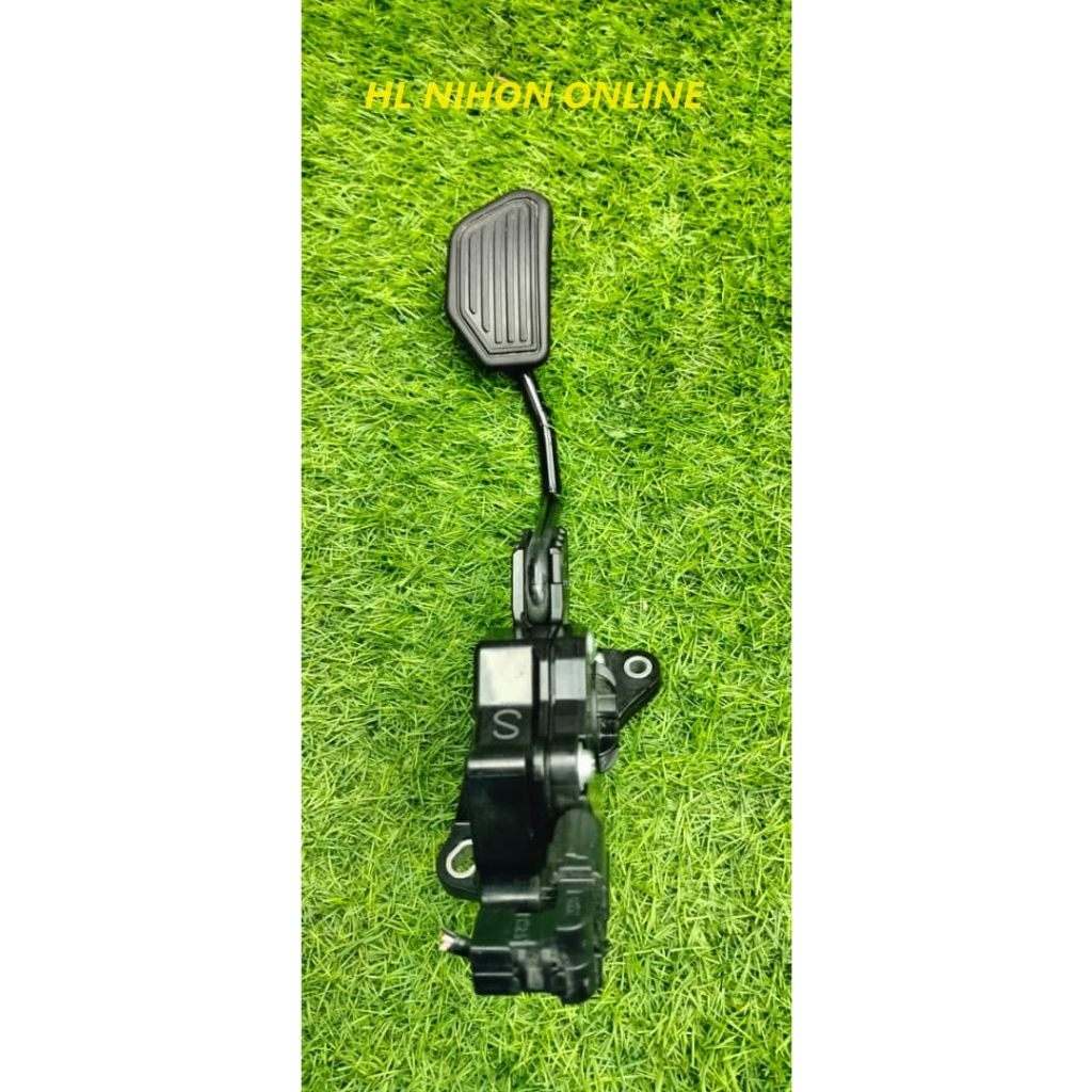 (USED) Toyota Harrier ZSU60 3ZR Accelerator Pedal Sensor / Throttle ...