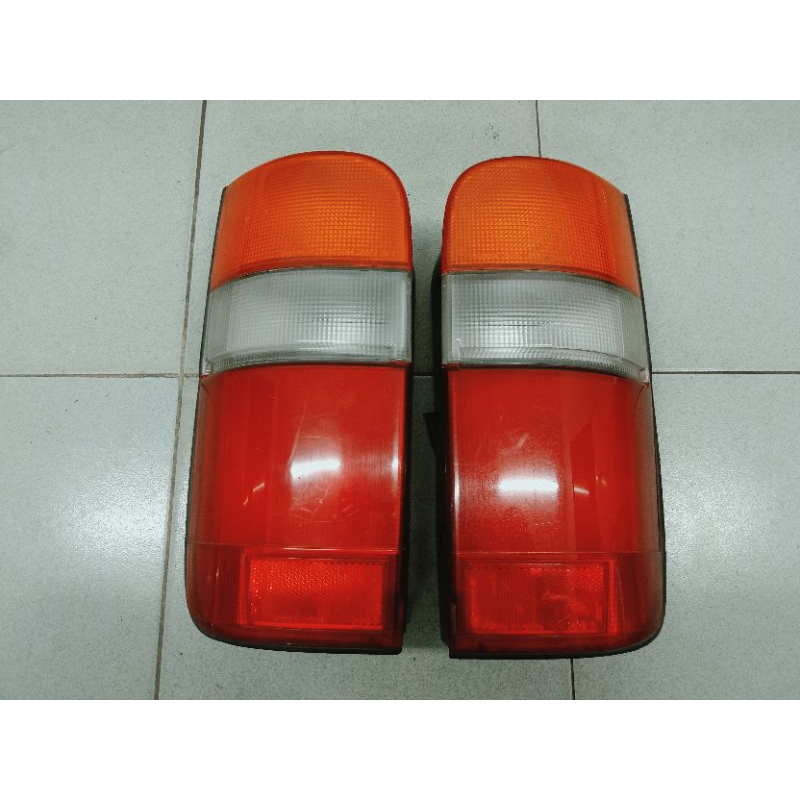 Toyota Hiace LH113 Tail Lamp Original | Shopee Malaysia