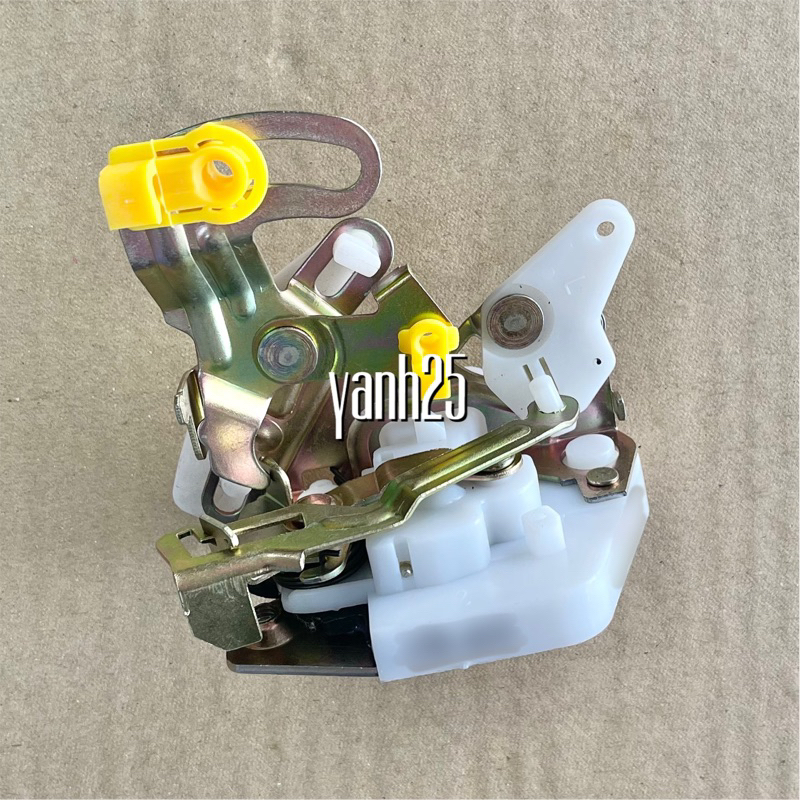 Proton Wira 1.3/1.5 Door inner lock Lock dalam pintu Door lock | Shopee ...