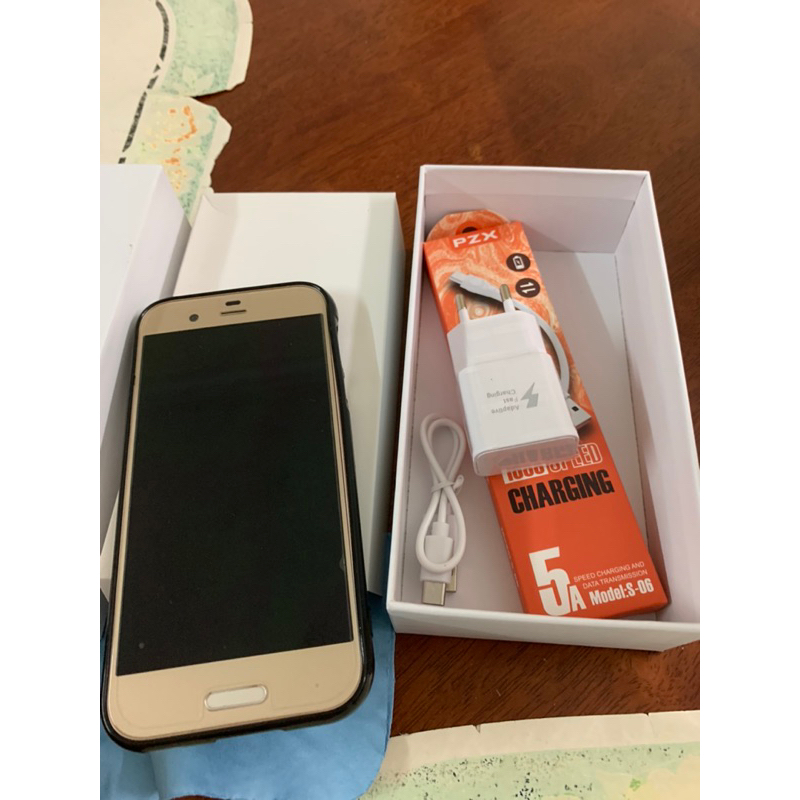 Sharp Aquos R (4+64) | Shopee Malaysia