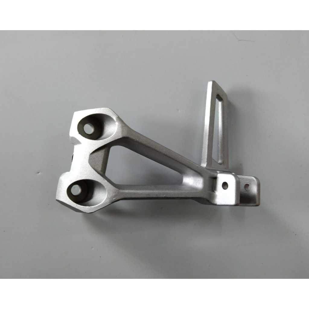 RS150 REAR FOOTREST BRACKET LH (SILVER) | Shopee Malaysia