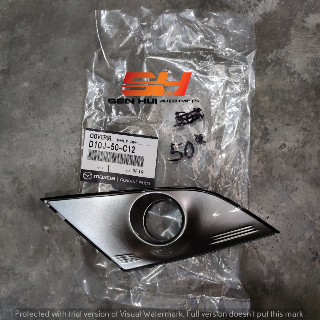 Mazda CX3 COVER Right RH fog lamp center chrome D10J-50-C12 Genuine ...